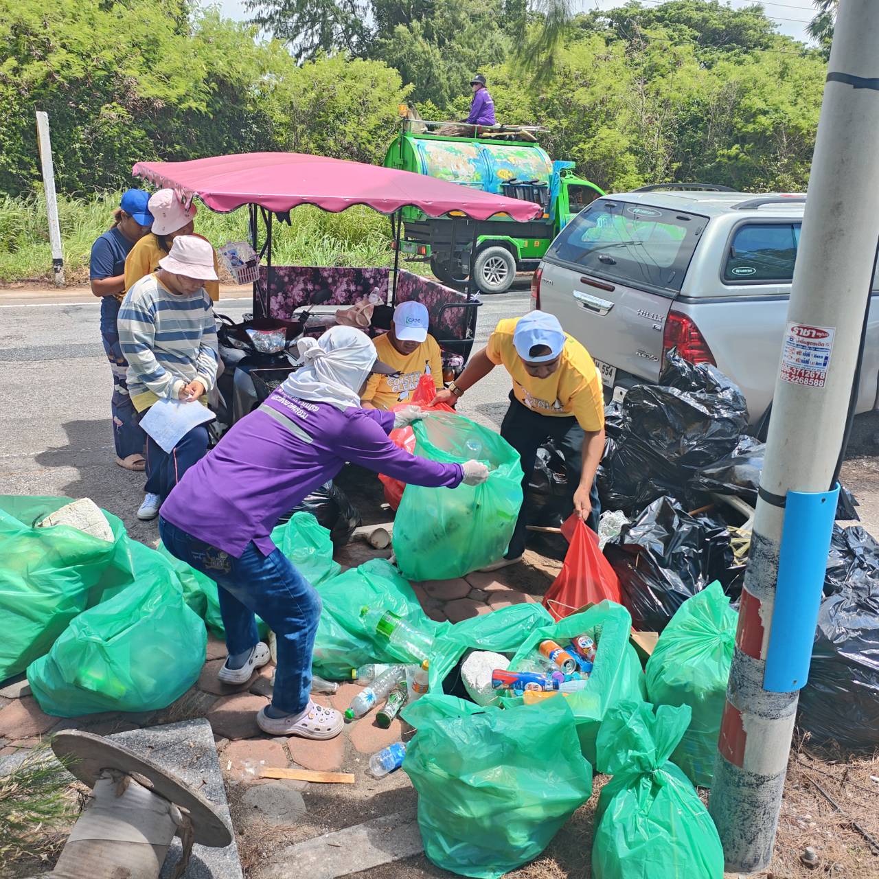 CPPC รวมพลังจิตอาสาเก็บขยะชายฝั่งหาดแหลมเจริญ เนื่องในวันอนุรักษ์ชาย ...